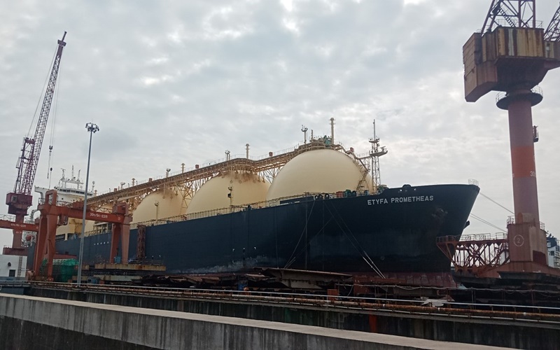 Στις αρχές του 2023 ολοκληρώνεται το FSRU στο Βασιλικό – Τελετή έναρξης ...