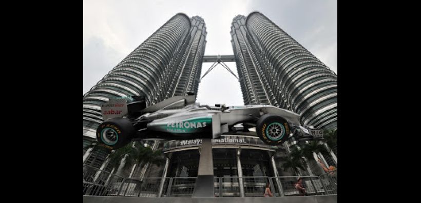 Petronas: "Γη και ύδωρ" στον Καναδά για την εξαγορά της Progress Energy